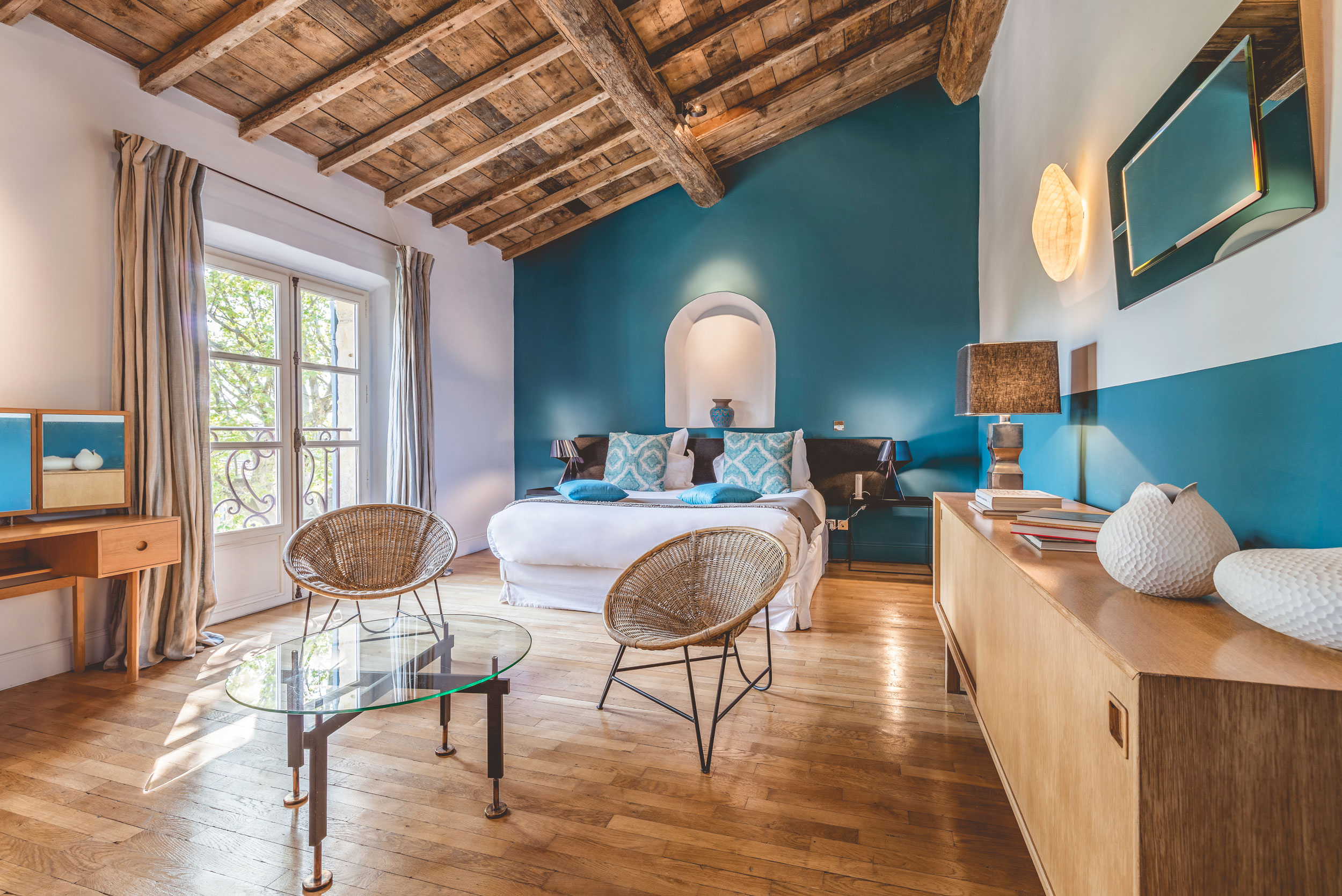 Une chambre d'hôtel à la décoration vintage signée Emmanuelle Vidal